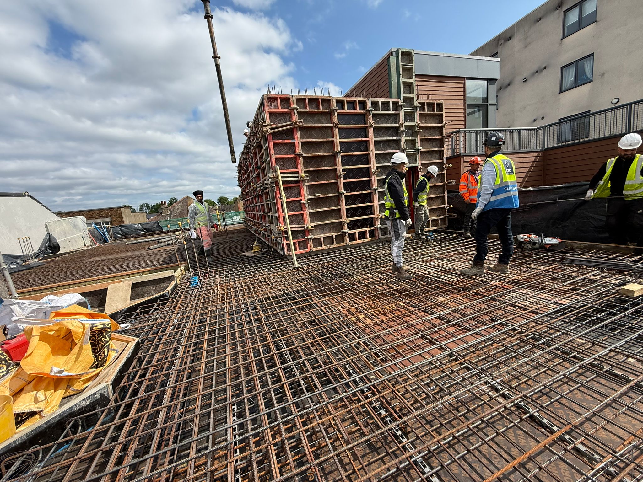 Welling High Street - EE Structures